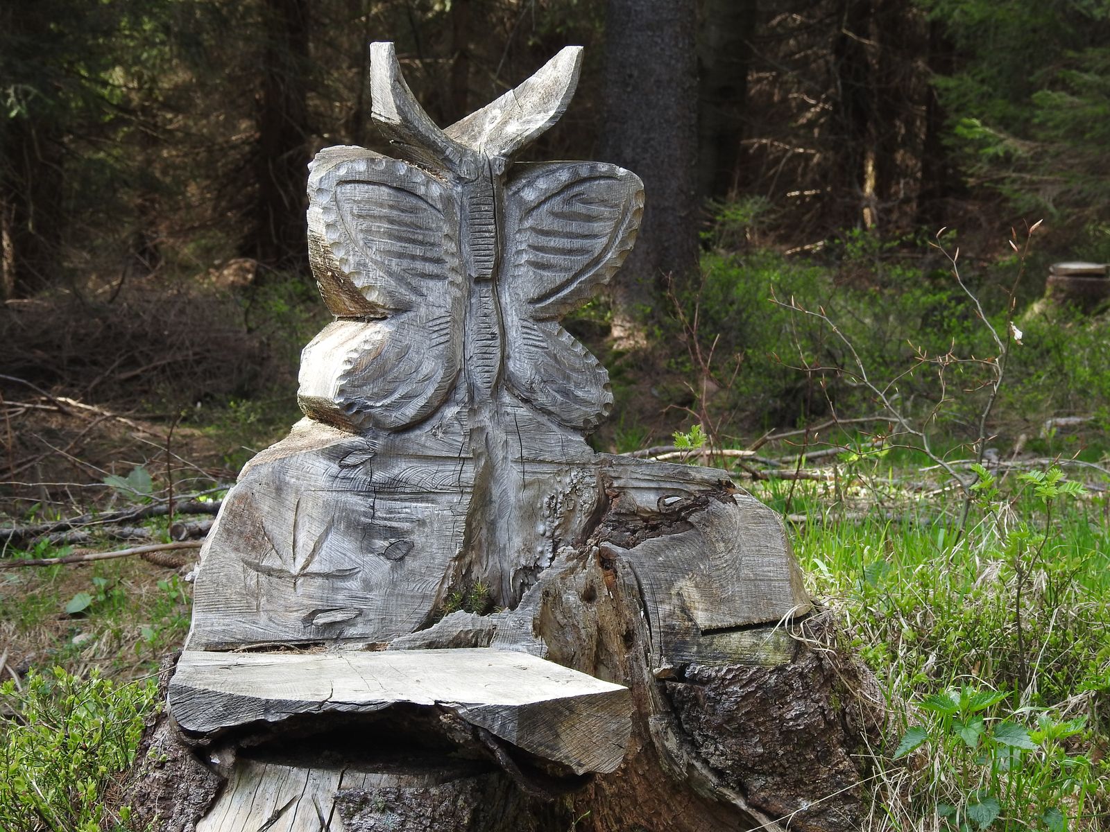 Forest Path Statues – Part 4 – Chairs